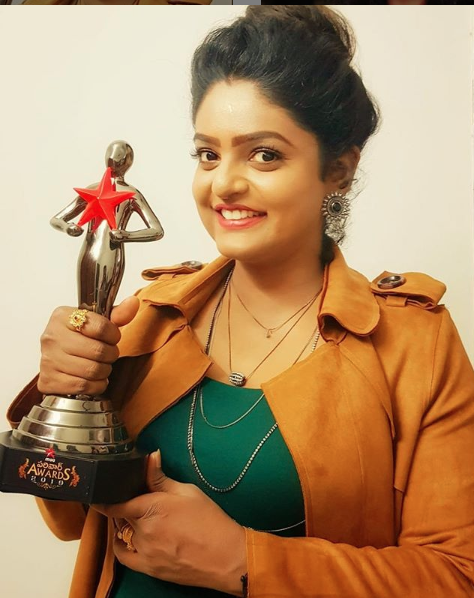 Karthika Deepam Serial Heroine Deepa Real Name, Images, Age, Biography ...